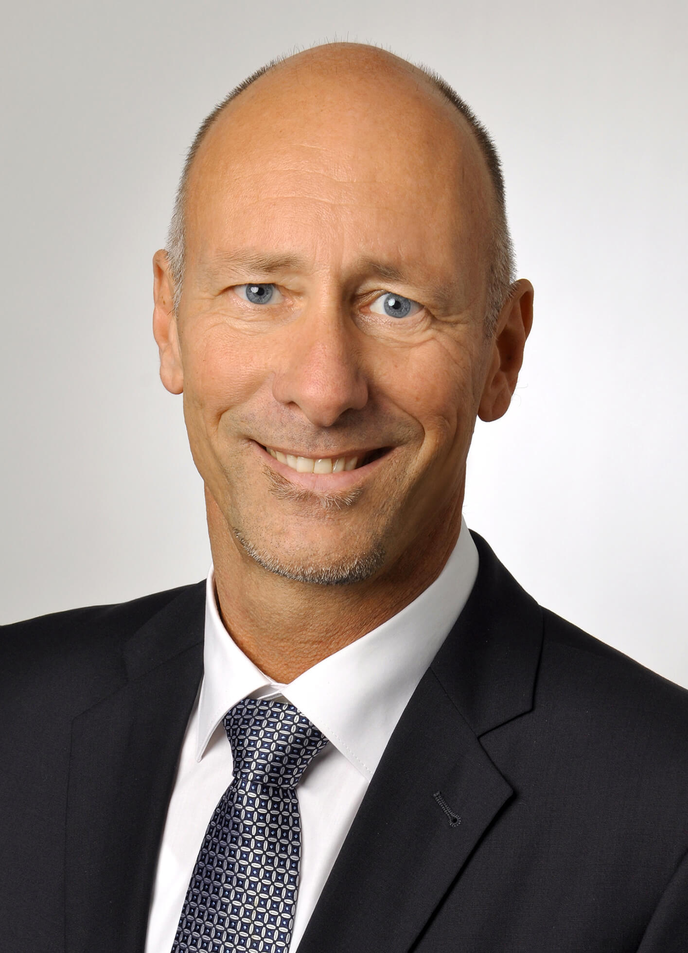 Frank Ewald - VOLKMANN & ROSSBACH GmbH